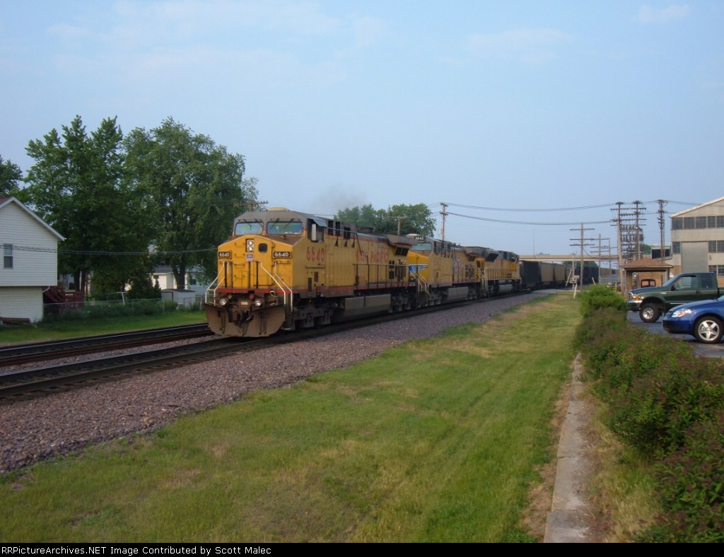 UP 6640, 6042 & 8271